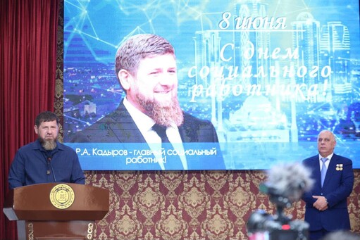 Более 7,2 тысячи выпускников в Чечне сдают ЕГЭ по математике | ИА Чечня ...